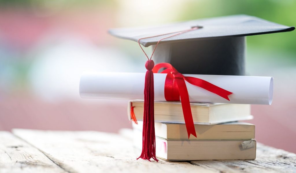 Récupérer un diplôme après plusieurs années : comment faire ? - Le ...